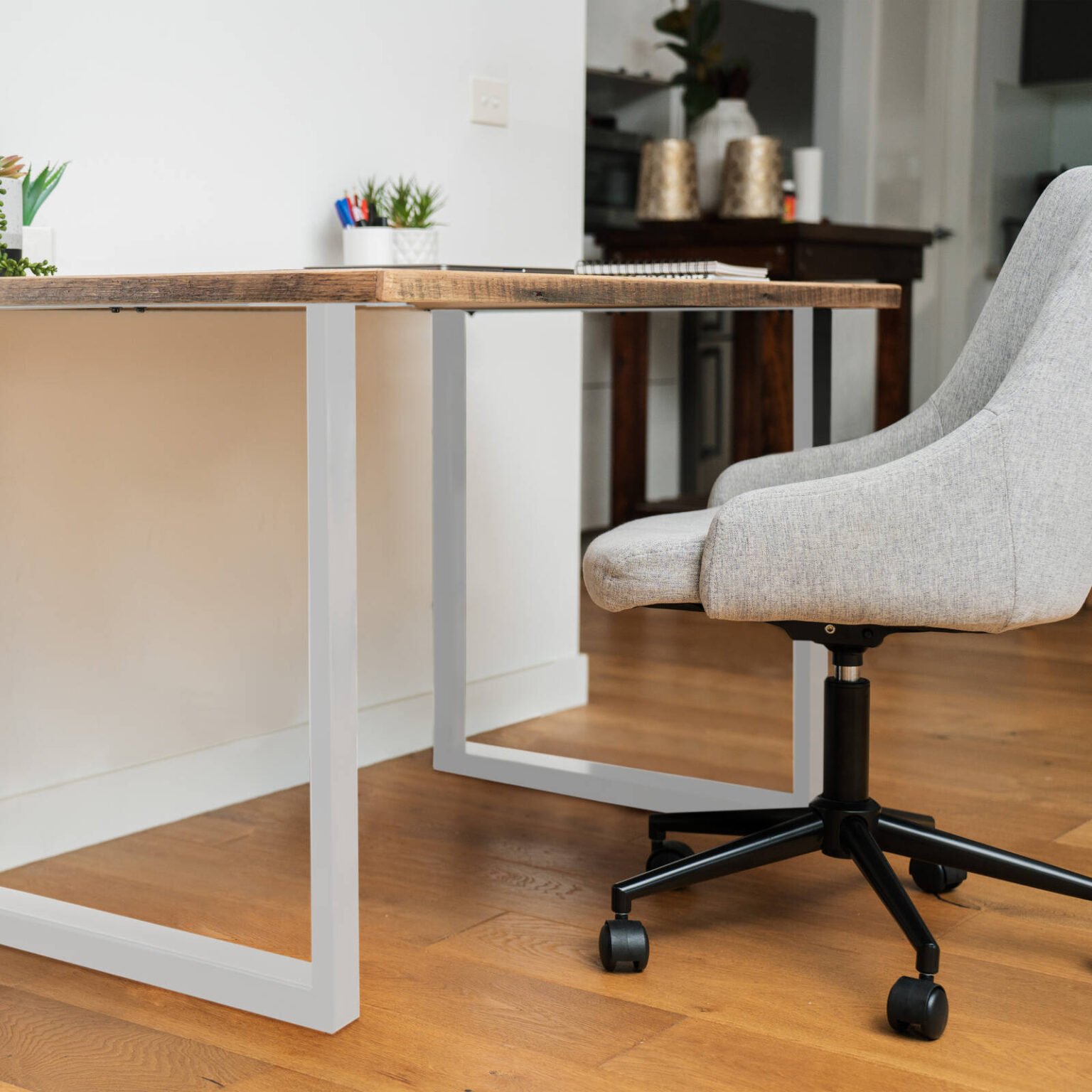 Belize Steel Tube Desk Leg WHT - Rapid Hardware Group
